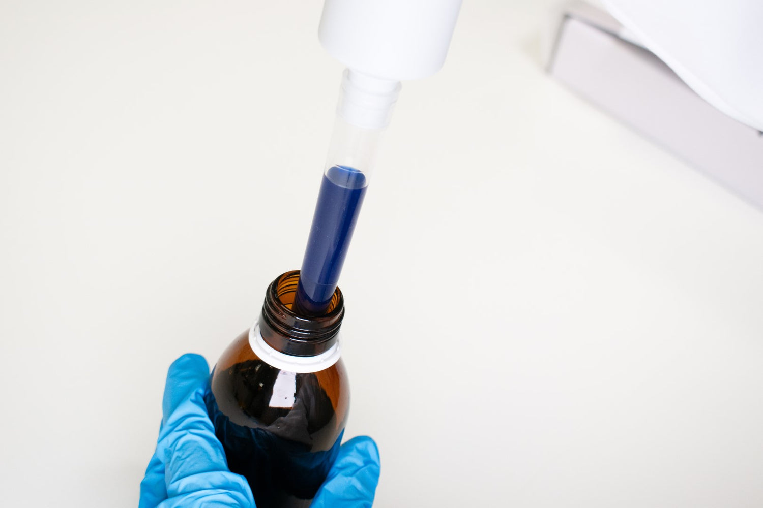 Variable Volume Micropipette Set | Ossila