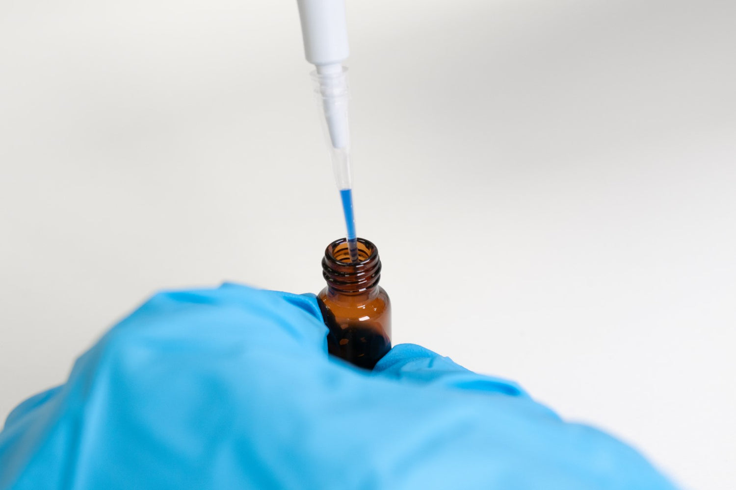 1–10 μl Variable Volume Micropipette | Ossila