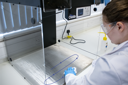 Laminar Flow Hood Cleaning Procedure | Ossila